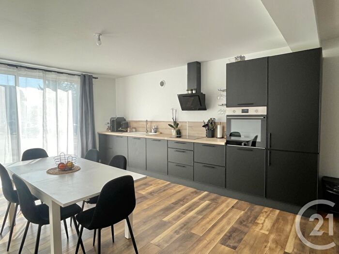 Appartement à louer - Charquemont - 4 pièces - 3 chambres