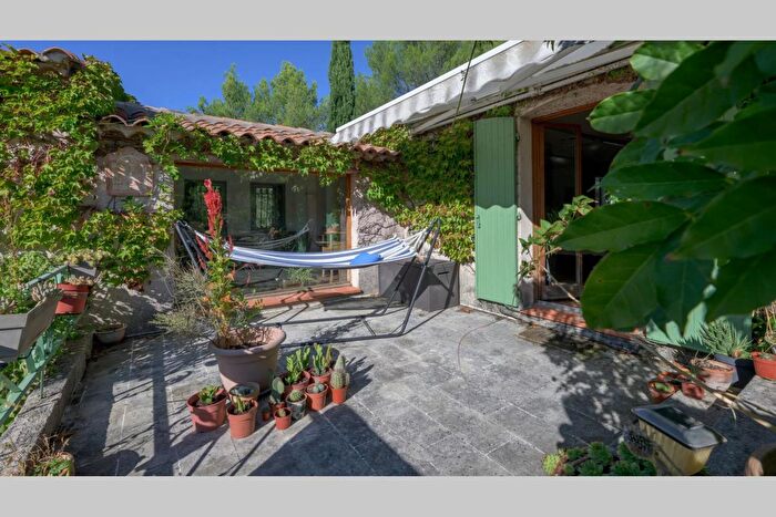 Rognes : Maison 9 pièces à vendre