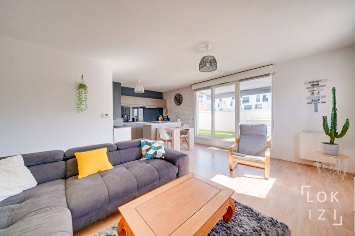 Cité Carriet-La Croix Rouge, Lormont - Appartement 3 pièces à louer