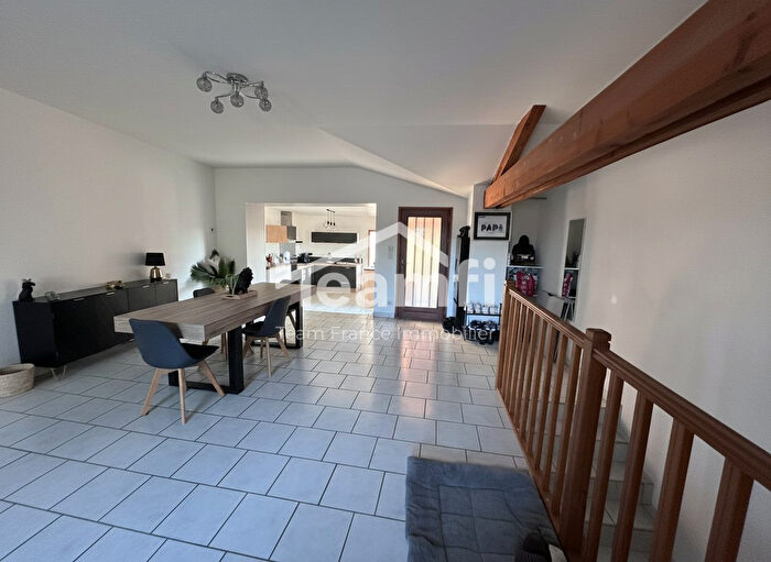 Maison à vendre - Beauregard-lévêque - 7 pièces - 4 chambres