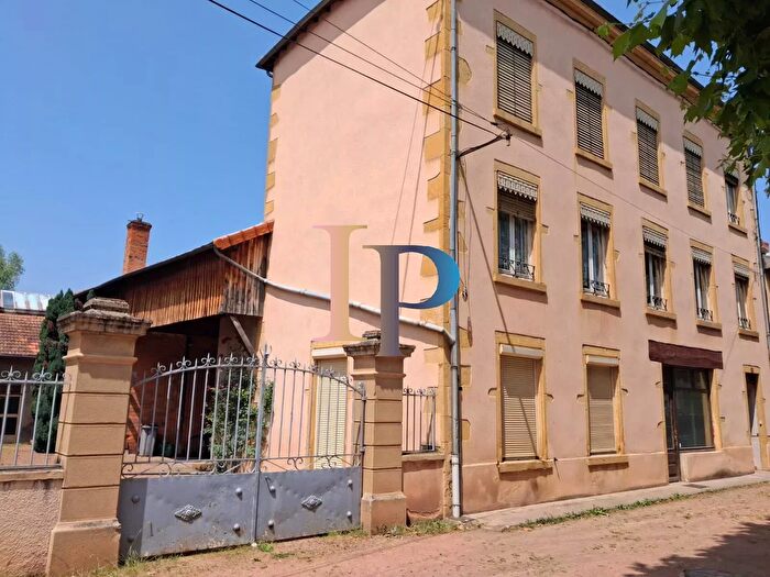 Maison à vendre - Charlieu - 10 pièces - 4 chambres