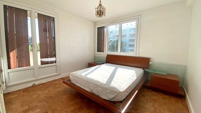 Appartement 3 pièces à louer à Le Pave de l'Hay, Bourg-la-Reine