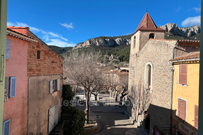 Maison à vendre - Le Revest-les-Eaux - 3 pièces - 2 chambres