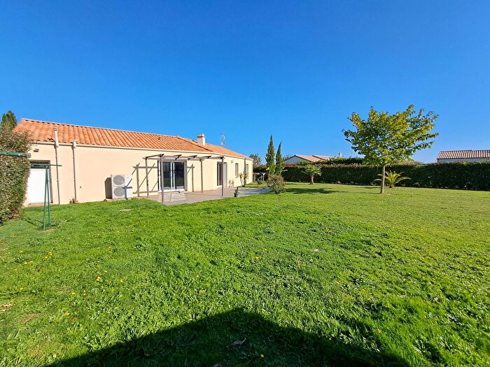 Maison à vendre - Petosse - 5 pièces - 3 chambres