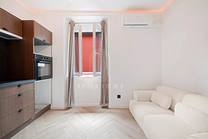 Appartement 2 pièces à vendre à Nice, Le Port