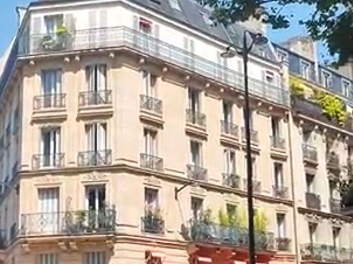 Appartement 5 pièces à Paris 9ème, Trudaine, Rochechouart, à vendre