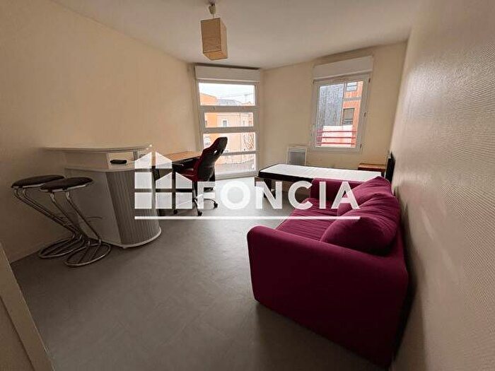 Appartement à louer - Saint Marc-Croix de Pierre-Saint Nicaise, Rouen - 1 pièce