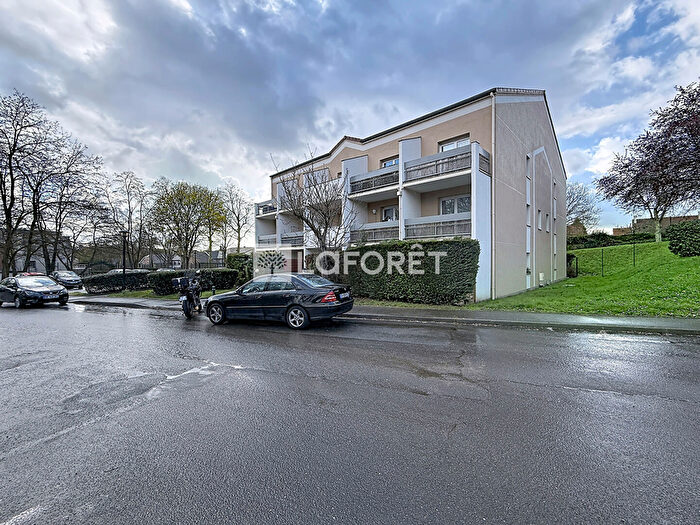 Saint-Germain-lès-Corbeil : Appartement 3 pièces à vendre