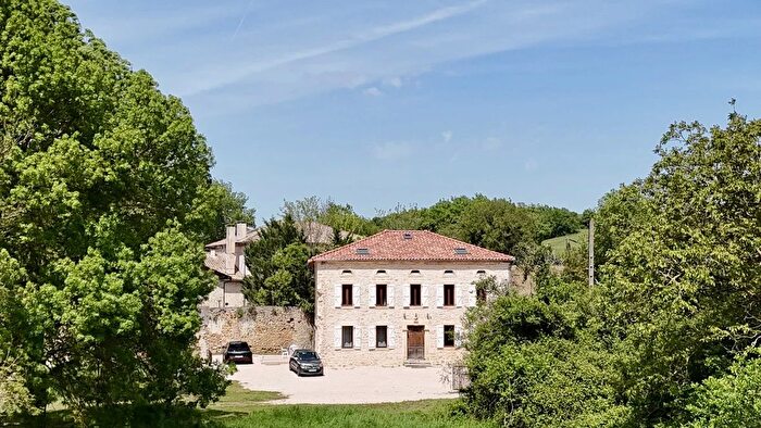 Maison à vendre - Benque - 8 pièces - 6 chambres