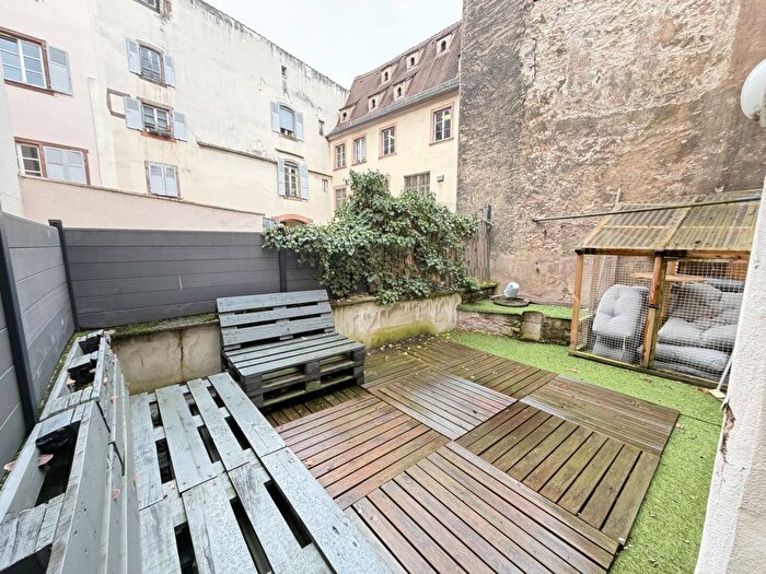 Appartement à louer - Strasbourg - 2 pièces - 1 chambre