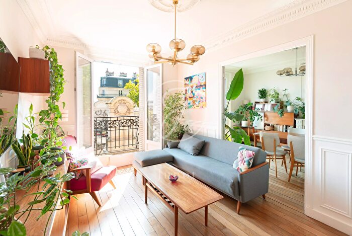 Appartement à vendre - Paris e , Barbès, Château Rouge - 3 pièces - 1 chambre