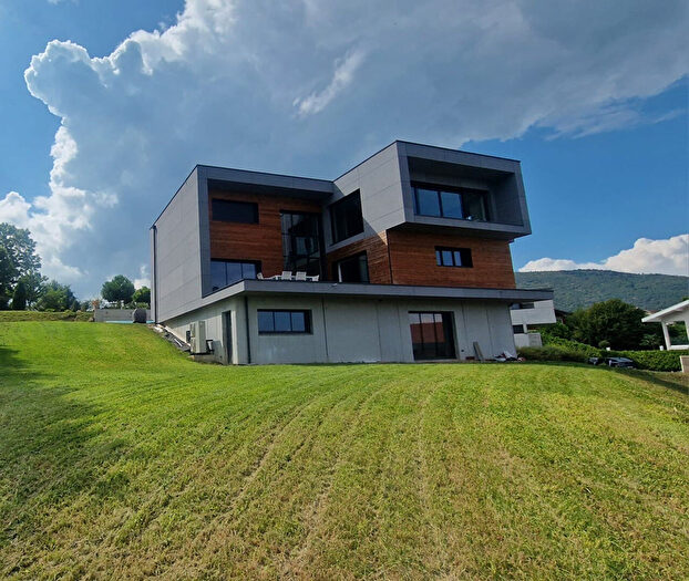 Maison à vendre - Reignier-Ésery - 6 pièces - 4 chambres