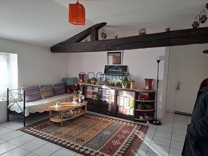 centre Ville-La Chartonnière-La Barre, Villefranche-sur-Saône : Appartement 3 pièces à louer