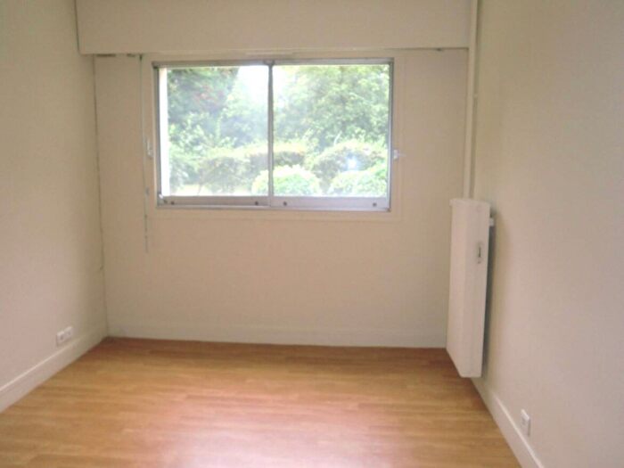 Appartement à louer - Avenues, Compiègne - 1 pièce