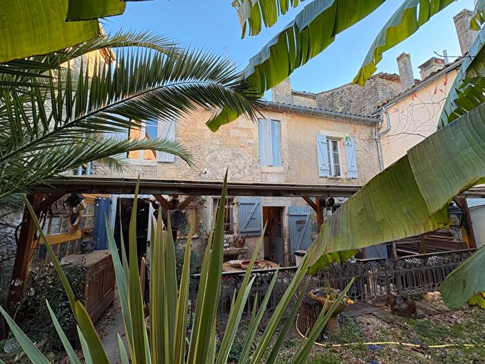 Maison à vendre - Villefranche-de-Lonchat - 8 pièces - 4 chambres