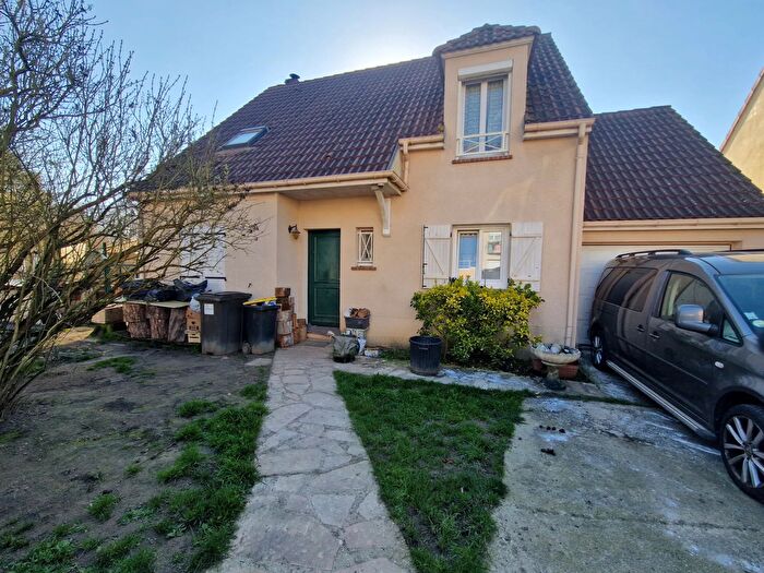Maison 6 pièces à Breuillet, à vendre