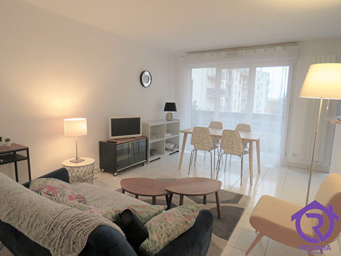 Châtillon, Maison Blanche : Appartement 2 pièces à louer
