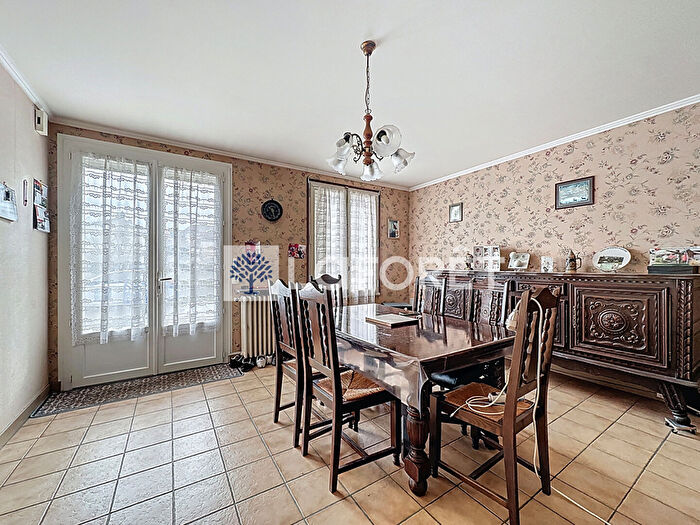 Maison à vendre - Vasles - 6 pièces - 4 chambres