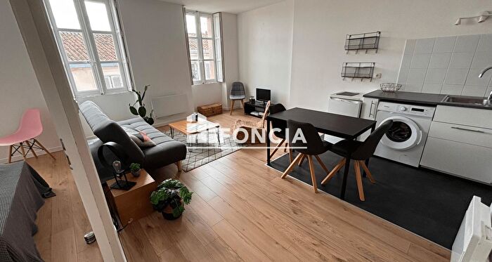 Appartement à vendre - La Rochelle, Centre-ville, Vieux-port, Marché - 2 pièces - 1 chambre