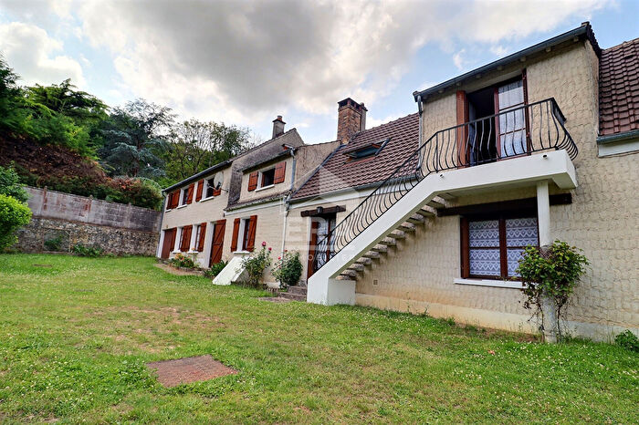 Maison à vendre - Chalo-Saint-Mars - 9 pièces - 7 chambres