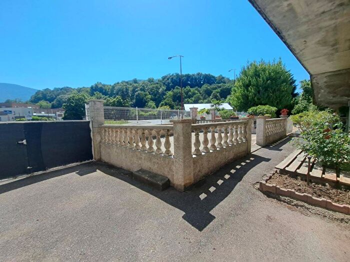 Maison 4 pièces à Peripherie, Vif, à louer