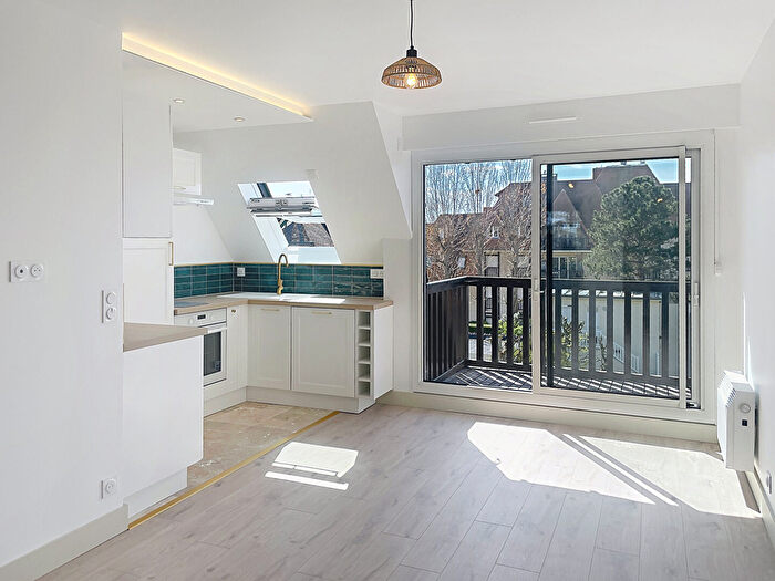 Appartement à vendre - Cabourg, Centre-ville, Clos Pasteur, Cap Cabourg - 3 pièces - 2 chambres