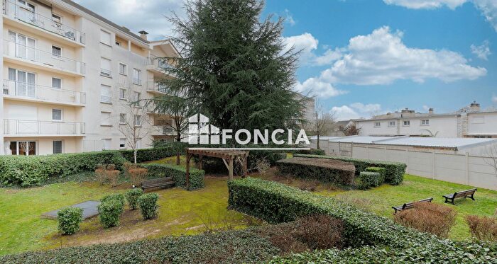 Appartement à vendre - Dammarie-les-Lys, Petit Dammarie, Croix Saint-Jacques - 3 pièces - 2 chambres