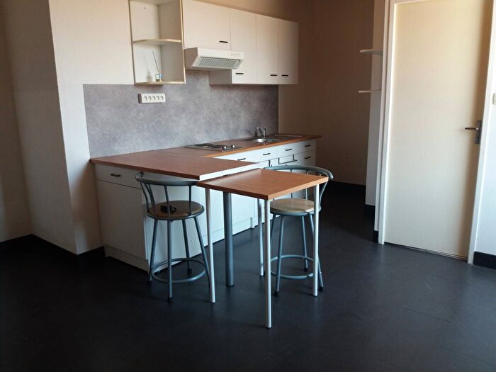 Appartement à louer - Bas Vernet Est, Perpignan - 2 pièces - 1 chambre