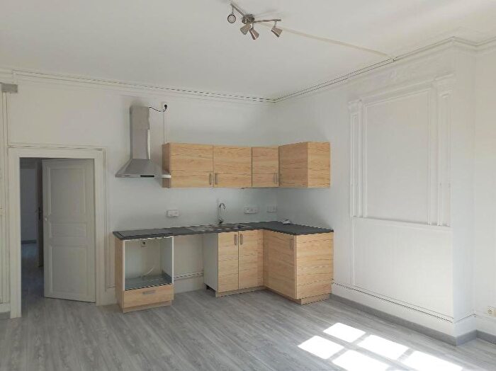 Millau, Jean Jaurès : Appartement 2 pièces à louer