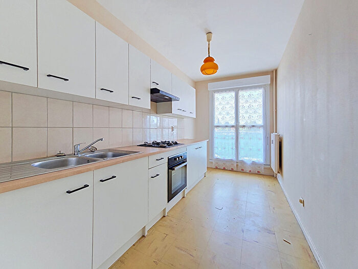 Appartement 4 pièces à Vic-le-Comte, à vendre
