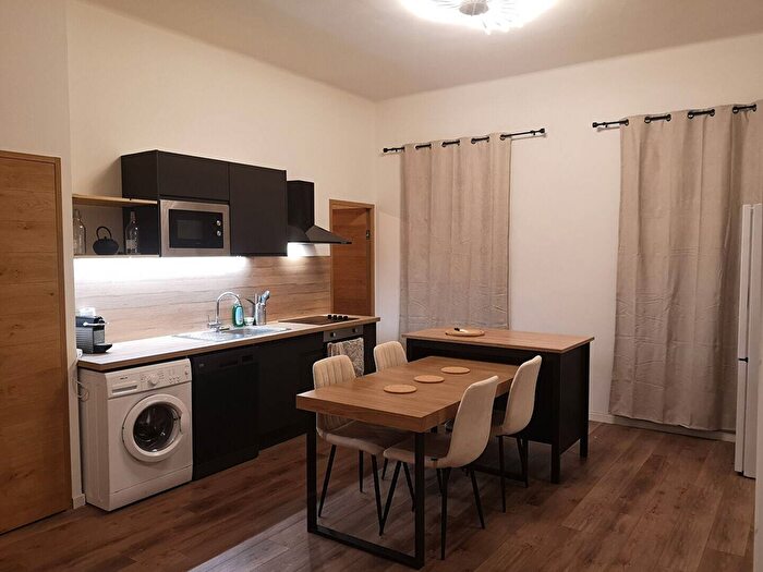 Appartement à louer - Les Grandes Carmes, Marseille ème arrondissement - 2 pièces - 1 chambre