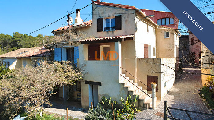 Maison à vendre - Saint-Antonin-du-Var - 3 pièces - 2 chambres