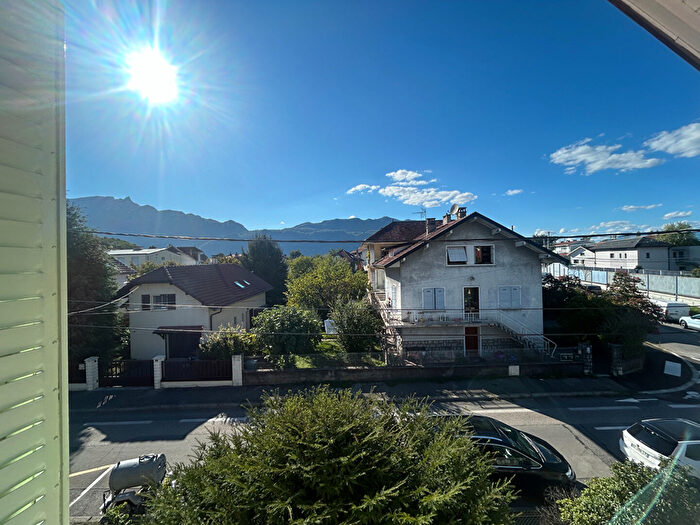 Aix-les-Bains, Ouest : Appartement 3 pièces à louer