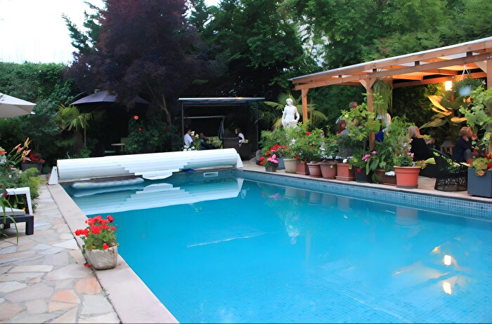 Rixheim, Centre-ville, Gare : Maison 9 pièces à vendre