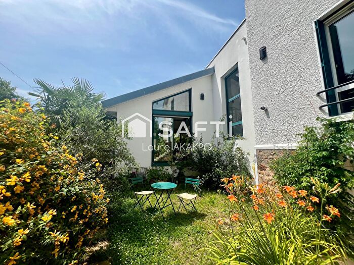 Maison 12 pièces à Le Perreux-sur-Marne, Centre-ville, Quais d'Argonne, à vendre
