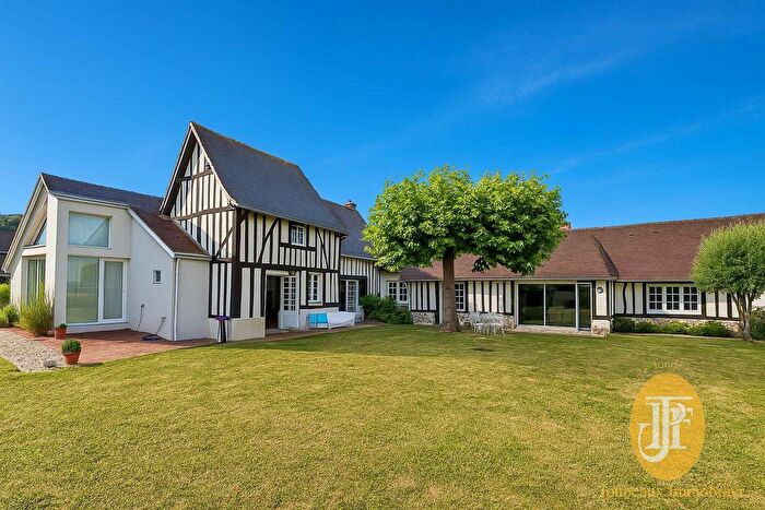 Maison à louer - Le Val dHazey - 6 pièces - 4 chambres