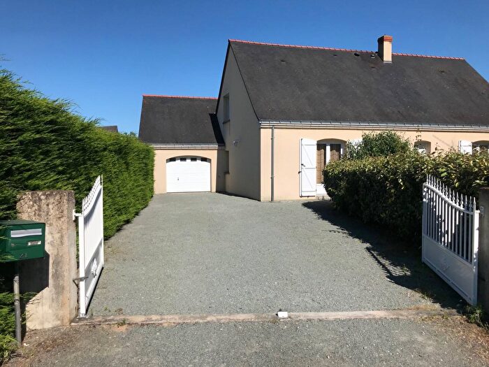 Maison à louer - Allonnes - 5 pièces - 4 chambres