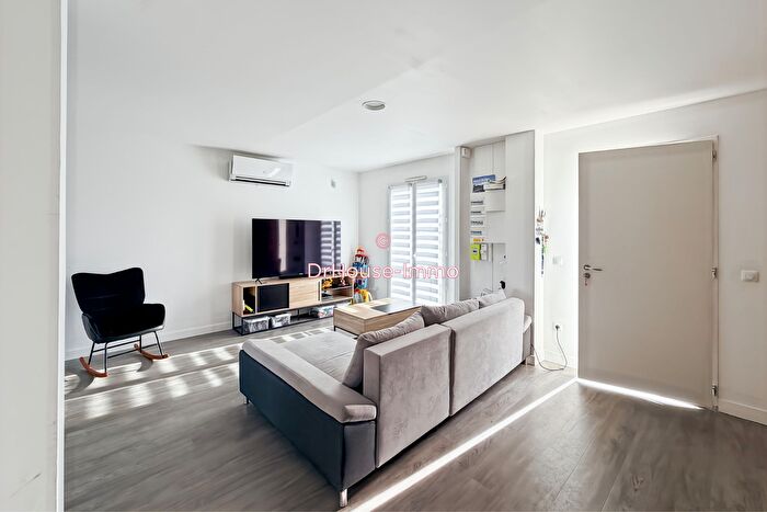 Maison à vendre - Lumigny-Nesles-Ormeaux - 4 pièces - 3 chambres