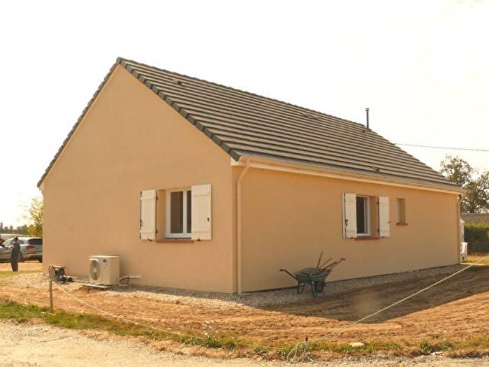 Maison 4 pièces à Rochy-Condé, à vendre