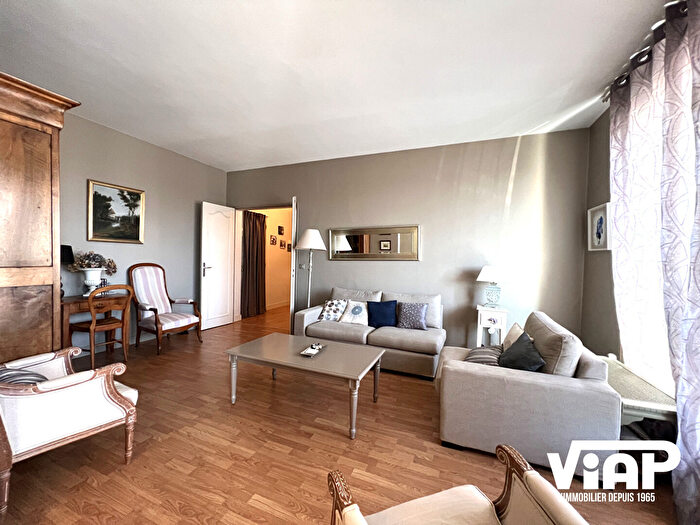 Appartement à vendre - Limoges, Centre-ville, Hôtel de Ville, Emailleurs - 4 pièces - 2 chambres