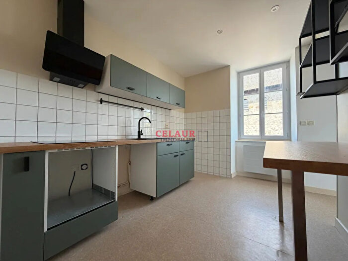Appartement 6 pièces à louer à Albussac