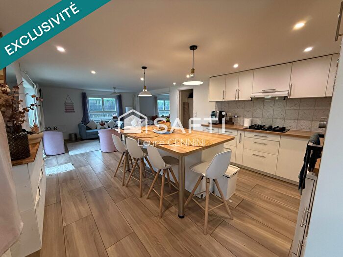 Maison à vendre - Valréas - 6 pièces - 4 chambres