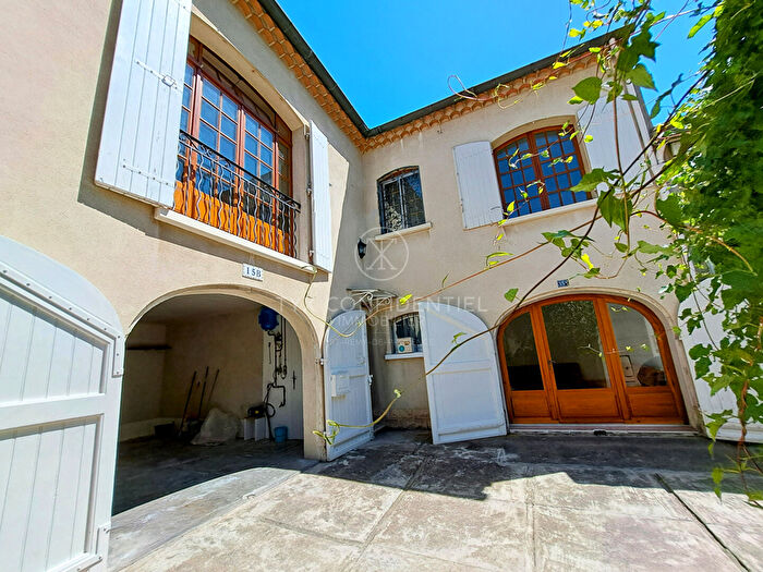 Maison à vendre - Saint-Rémy-de-Provence - 6 pièces - 4 chambres