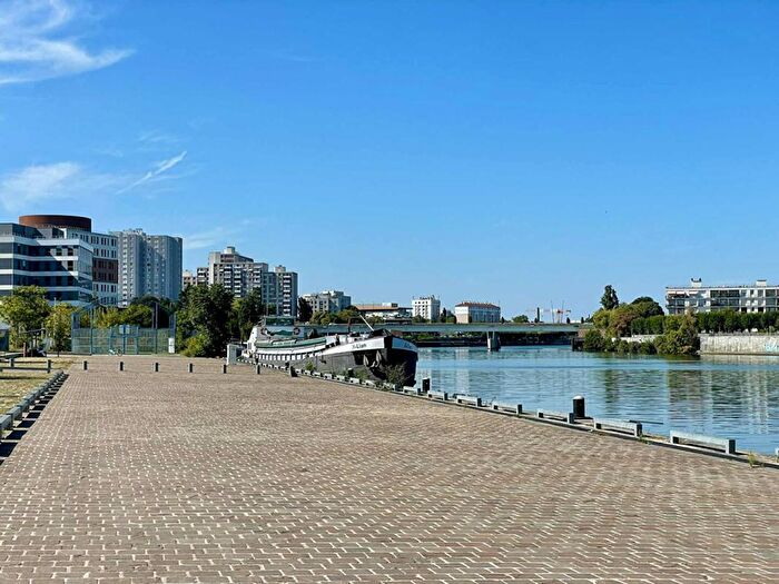 Appartement à vendre - Choisy-le-Roi, Centre-ville, Parc Prairie, Hautes Bornes - 3 pièces - 2 chambres