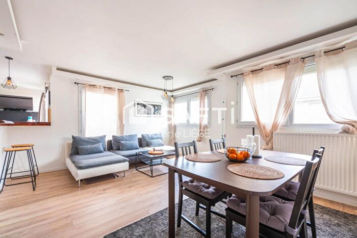 Appartement 6 pièces à Achères, La Porte-de-Seine, La Croix d'Achères, Les Communes, à vendre
