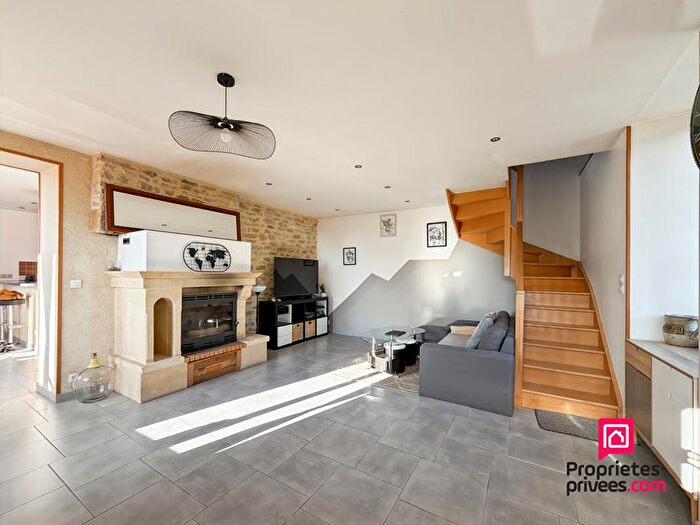 Maison à vendre - Savigny-en-Terre-Plaine - 5 pièces - 4 chambres