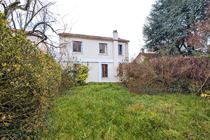 Fontenay-sous-Bois, Centre-ville : Maison 7 pièces à vendre