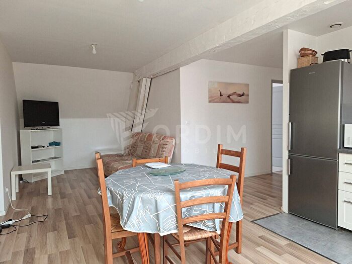 Appartement à louer - Bonny sur Loire - 3 pièces - 2 chambres