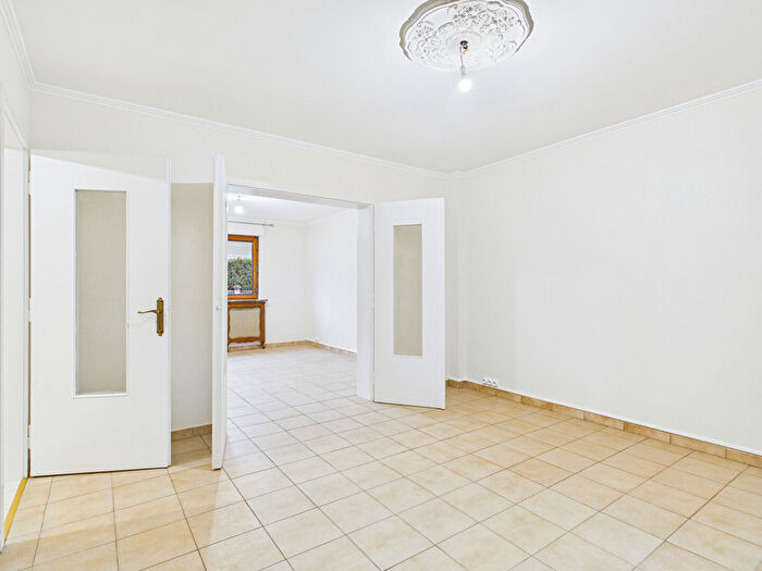 Appartement à louer - Thionville, La Militaire - 3 pièces - 2 chambres