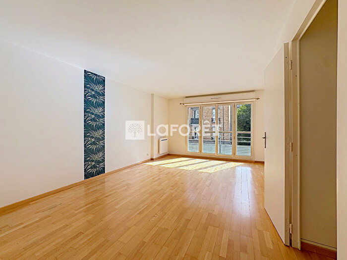 Appartement 2 pièces à Suresnes, Cité Jardins, à louer